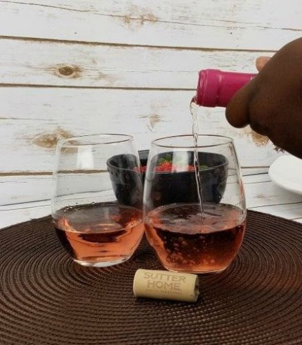 Pink Moscato Vanilla Strawberry Float #MoscatoMoments #CollectiveBias ...